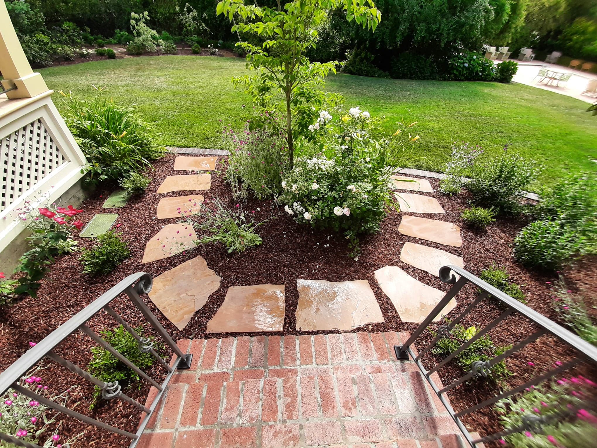 V Land-Tech Landscaping – Trust the Beauty of Your Residence in Our Hands!